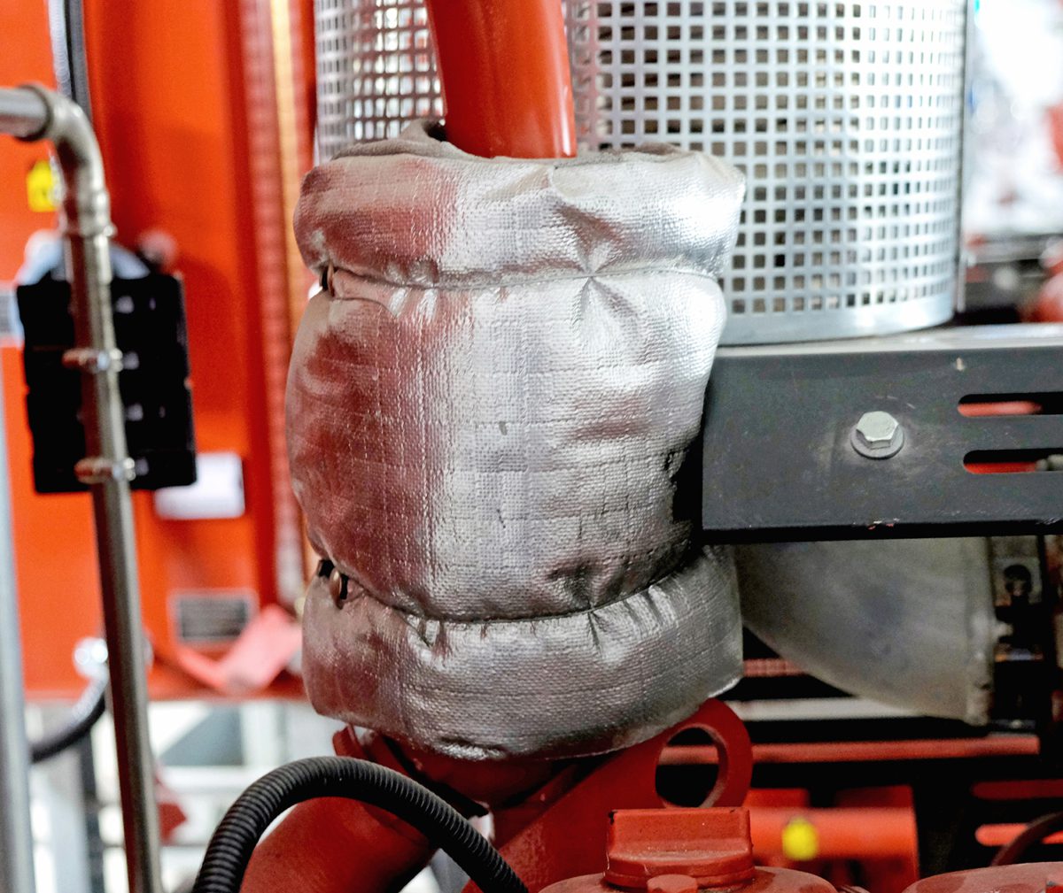 How Does Thermal Insulation Thickness Affect Heat Loss?